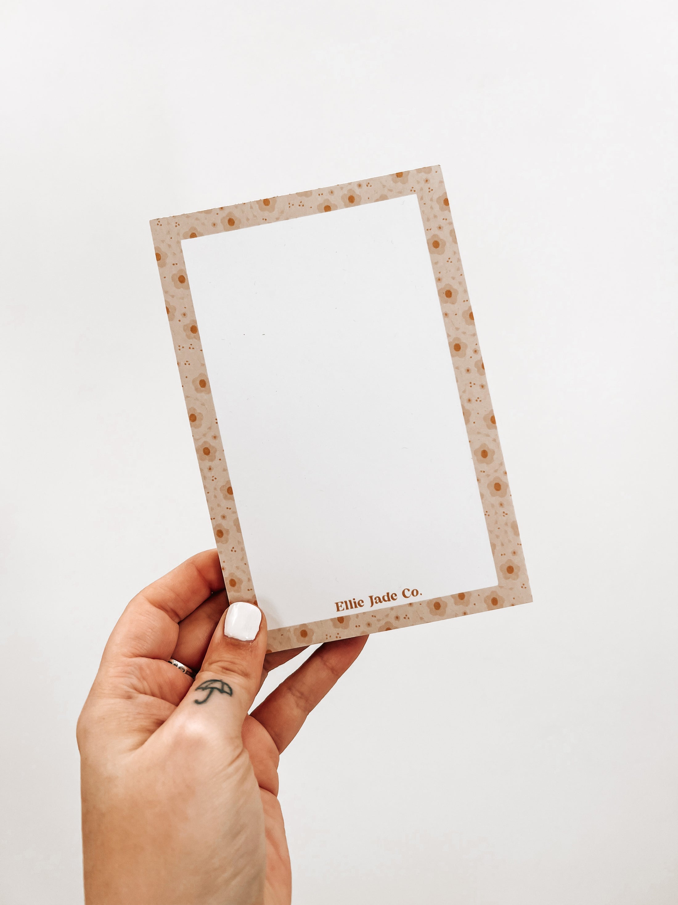 Dainty Daisy Notepad – Ellie Jade Co